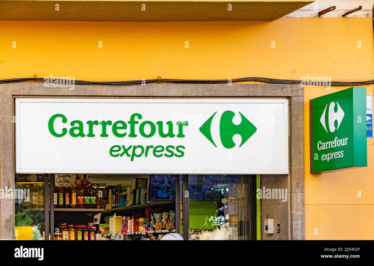 Carrefour express sign hi-res stock photography and images - Alamy