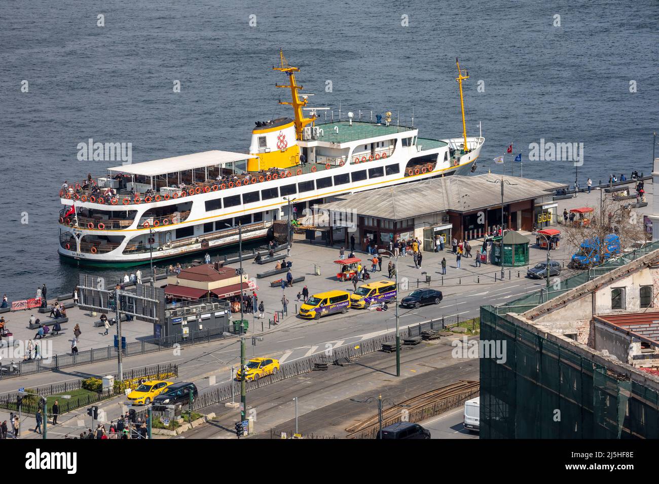 High angle zoomed view of Istanbul City Lines Ferry disembarking ...
