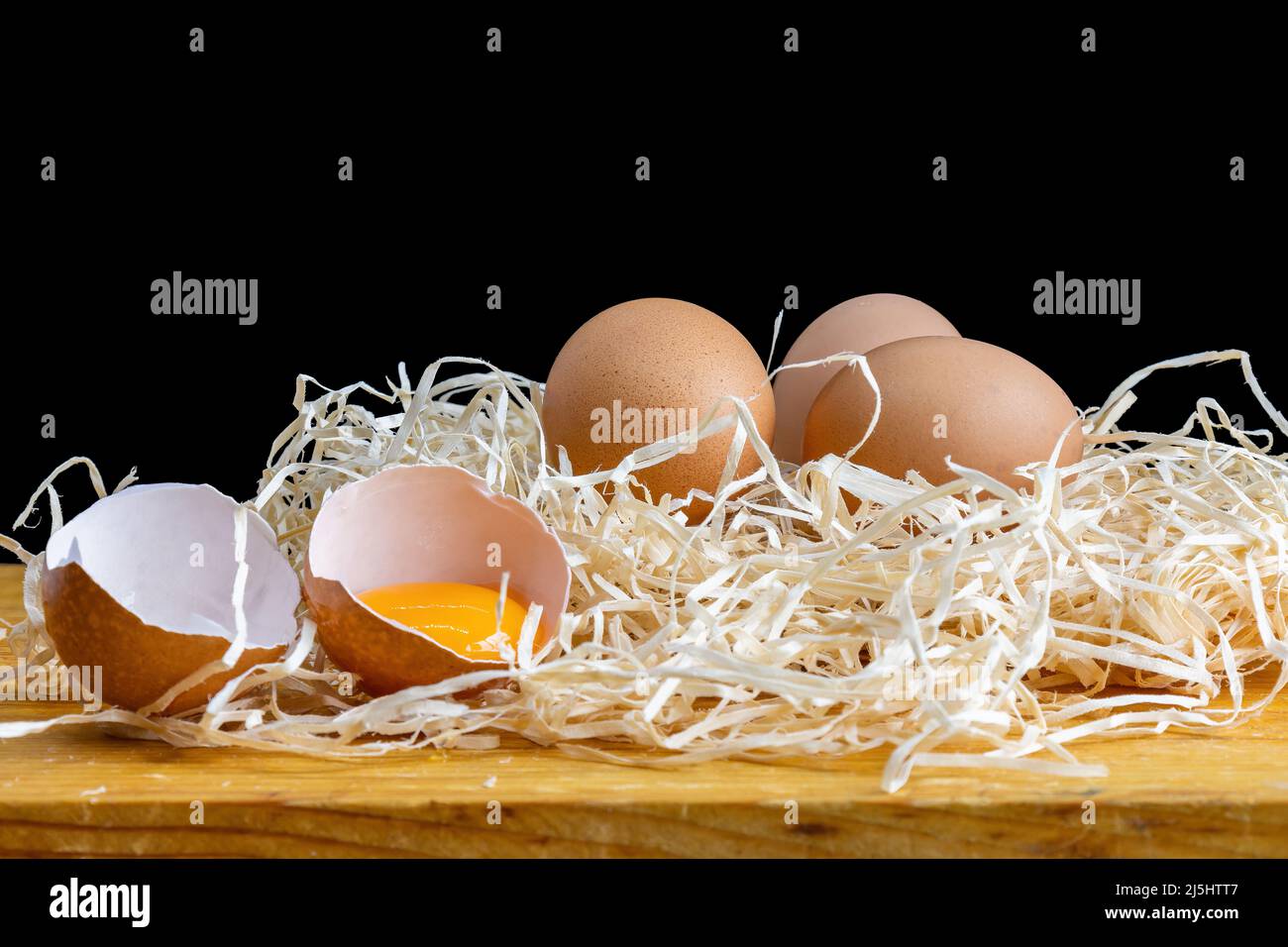 Bed of eggs hi-res stock photography and images - Alamy