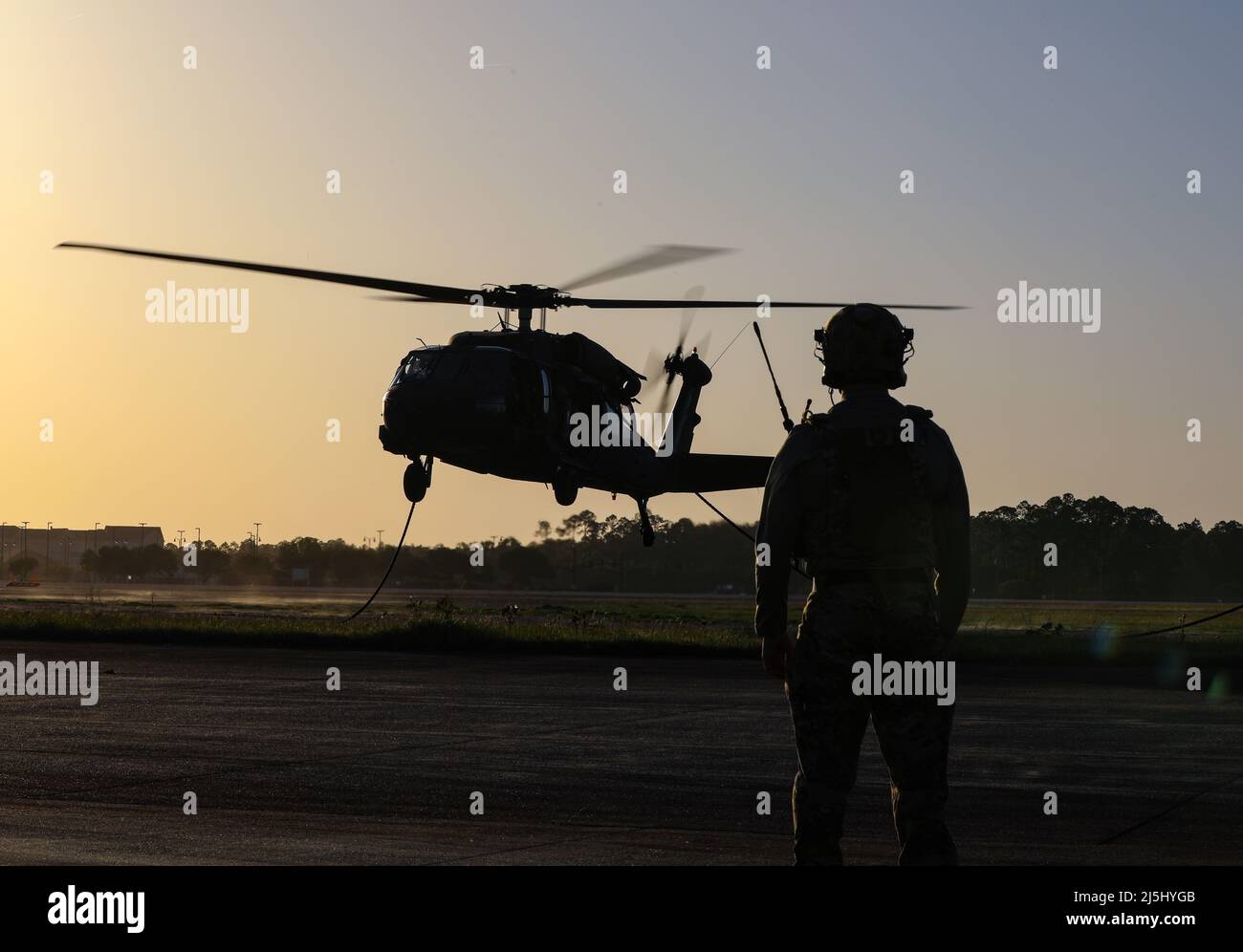 U.S. special operations service members participate in Fast Rope ...