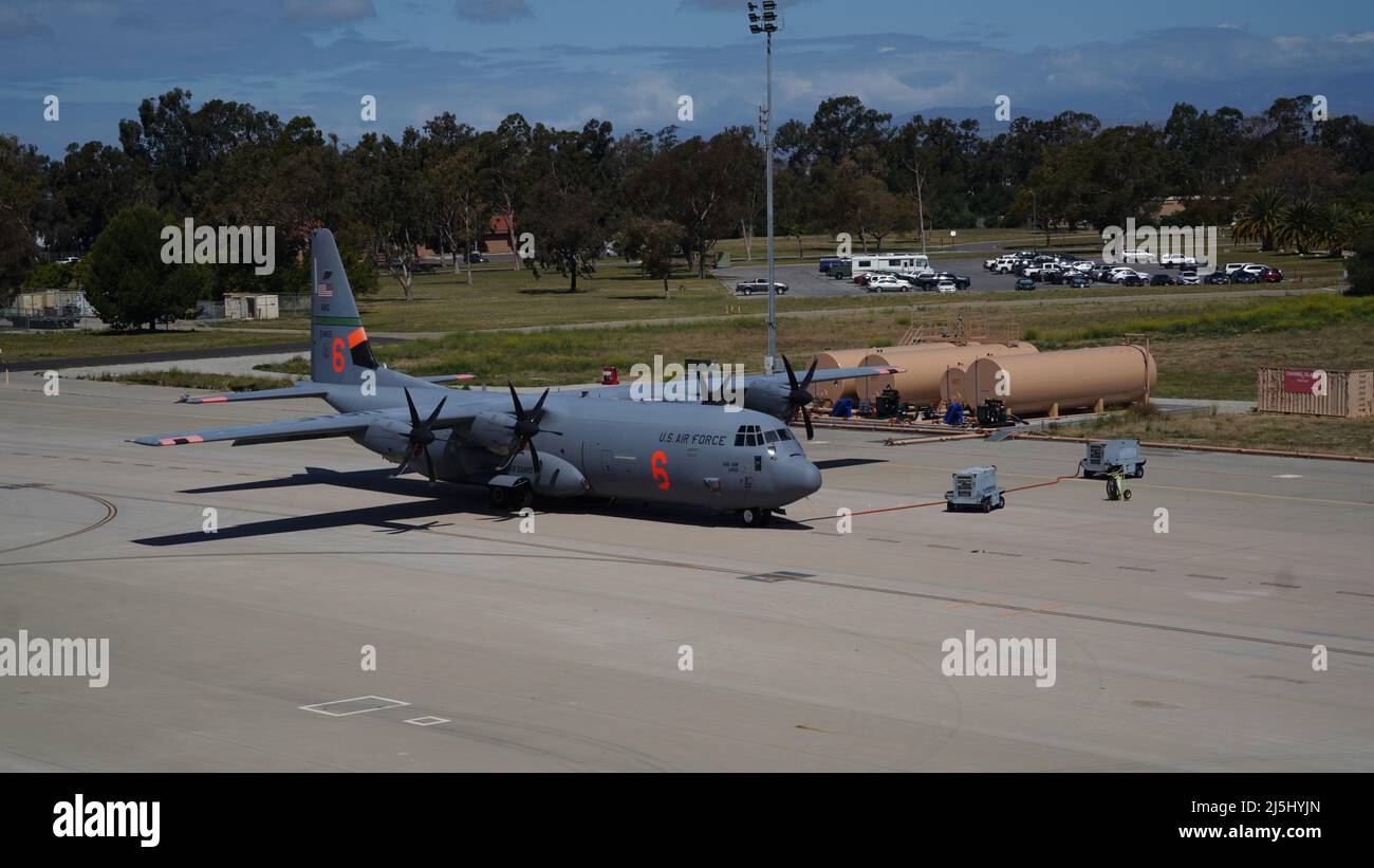 A U.S. Air Force C-130J Super Hercules MAFFS (Modular Airborne ...