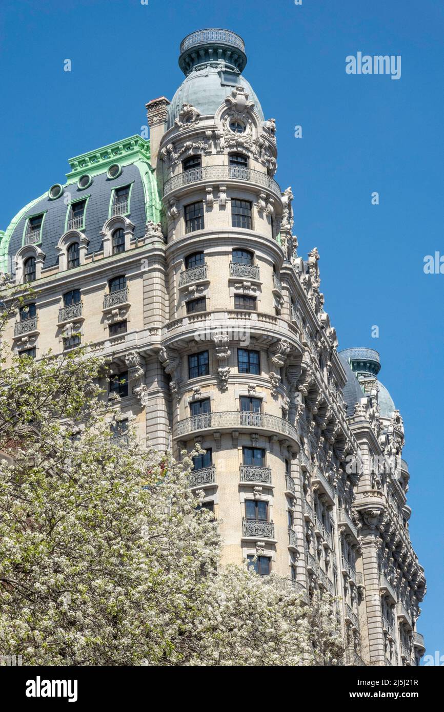 The Ansonia is a landmark building on West 72nd Street and Broadway in ...