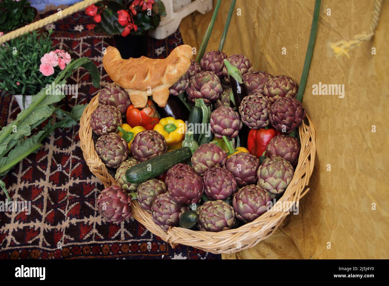 Our lady of the fruits of the earth hi-res stock photography and images ...