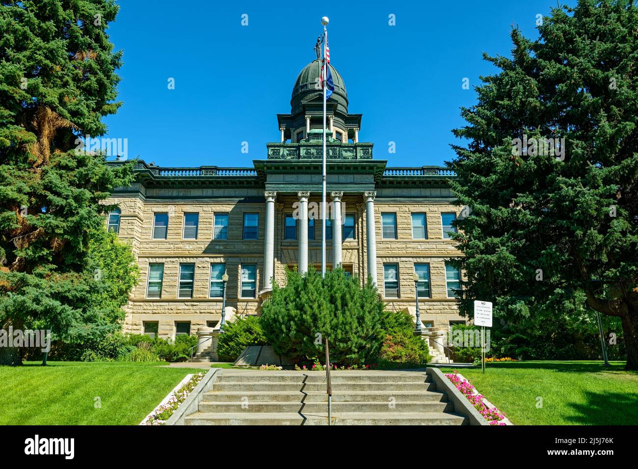 The front of the Cascade County Courthouse in Great Falls, Montana, USA ...
