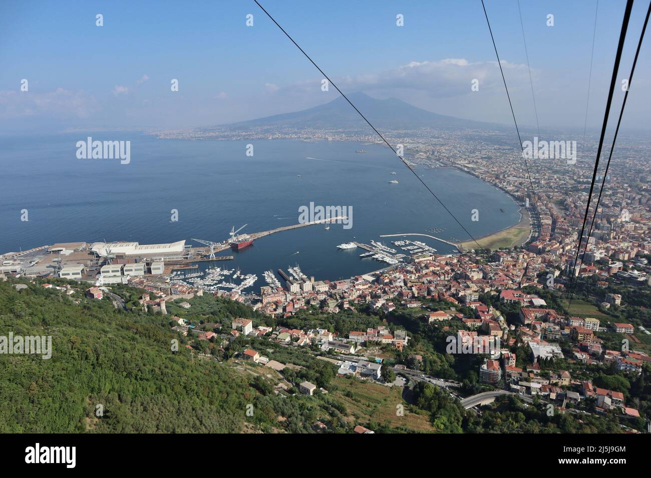 Castellammare di Stabia - Panorama del golfo dalla Funivia del Faito ...