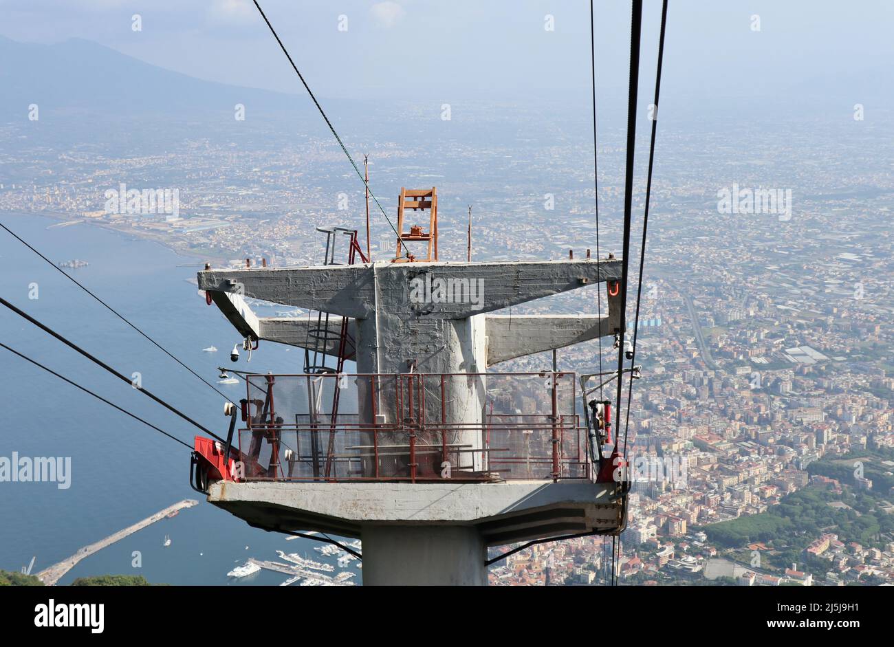 Funivia del faito hi-res stock photography and images - Alamy