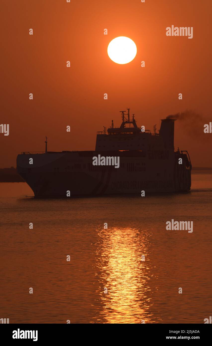 Silhouette ro ro cargo vessel maria grazia onorato ferry hi-res stock ...