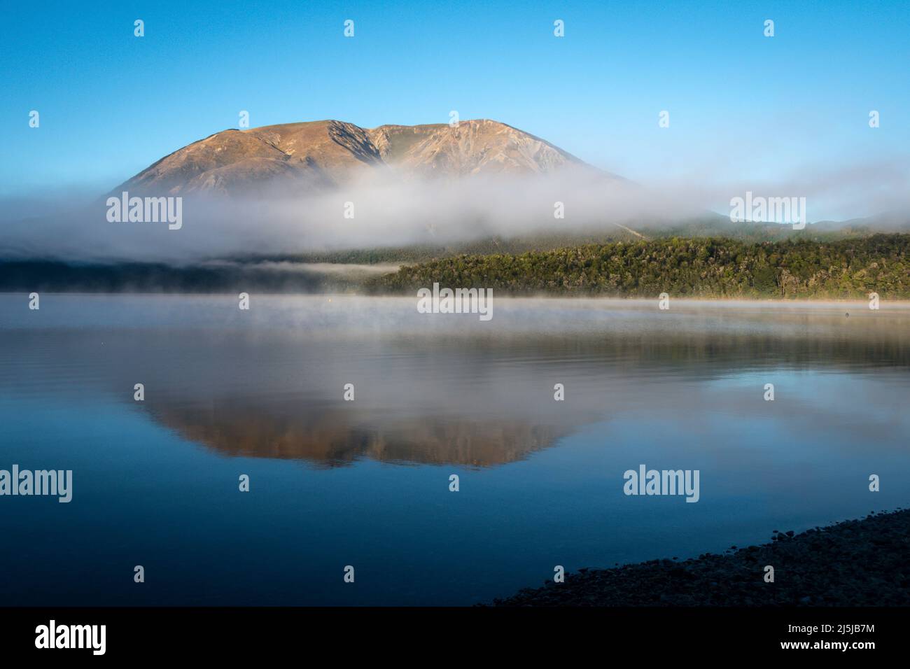 Lake Rotoiti, Nelson Lakes National Park, South Island, New Zealand ...