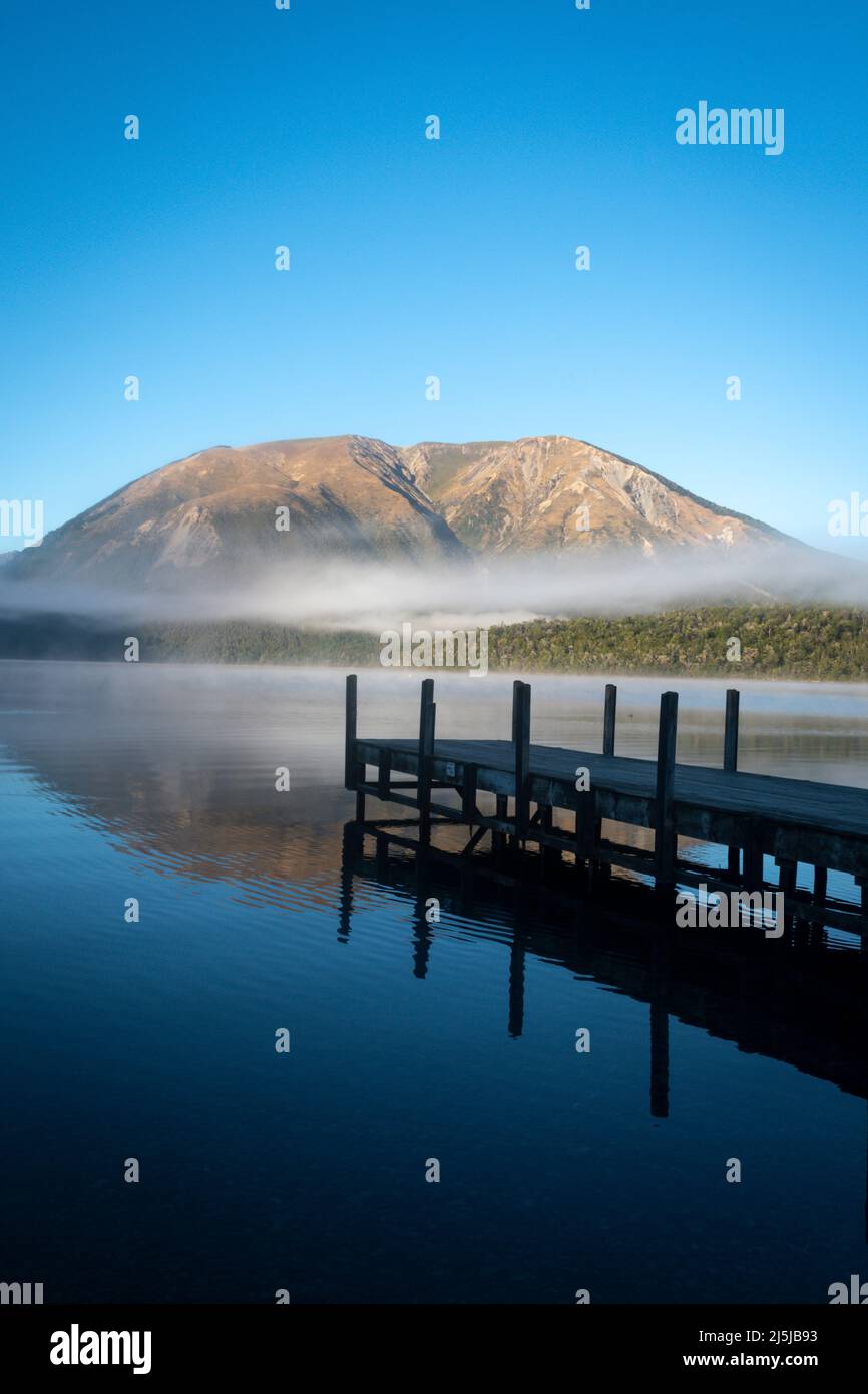 Lake Rotoiti, Nelson Lakes National Park, South Island, New Zealand ...