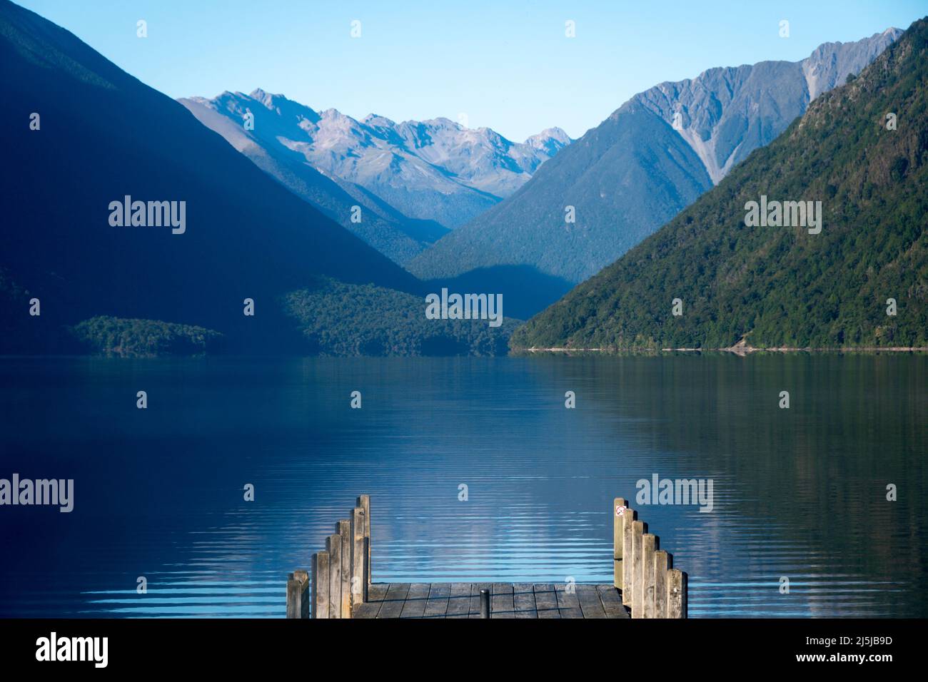 Lake Rotoiti, Nelson Lakes National Park, South Island, New Zealand ...