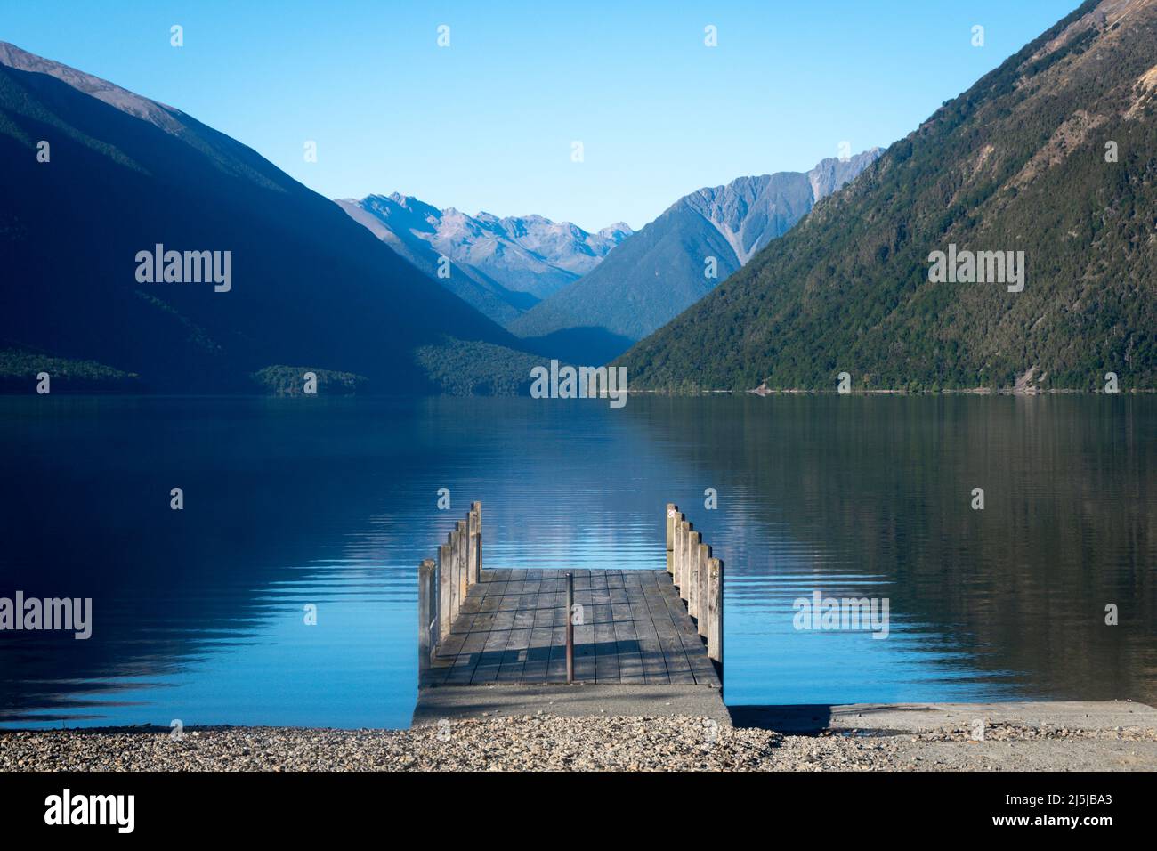 Lake Rotoiti, Nelson Lakes National Park, South Island, New Zealand ...
