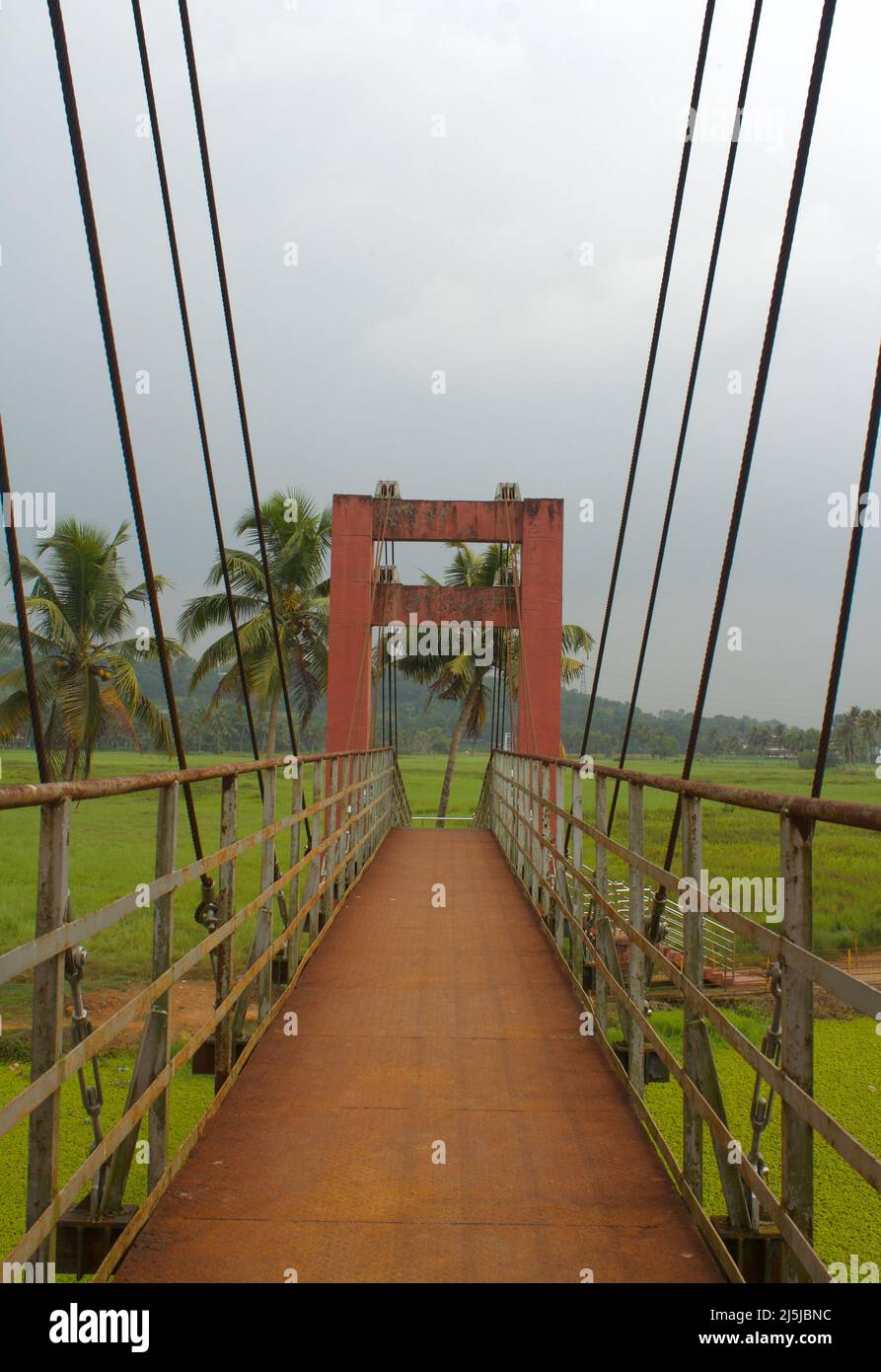 Pedestrian bridge top view hi-res stock photography and images - Alamy