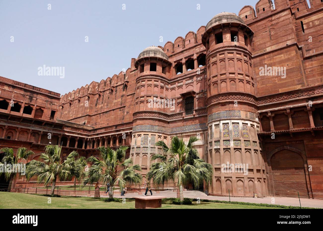 Agra Fort - Historic red sandstone fort of medieval India also known as ...
