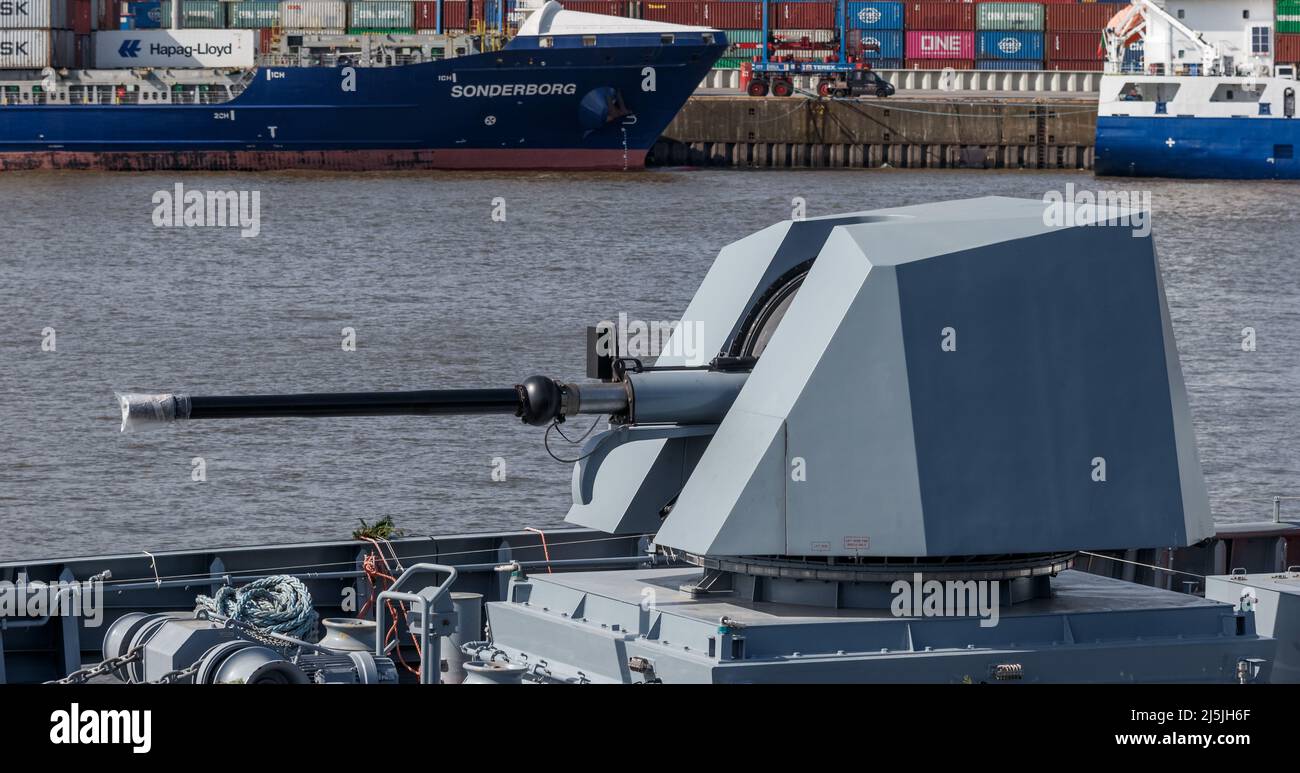 Hamburg, Germany. 21st Apr, 2022. A naval gun Oto 76/62 SR of the ...