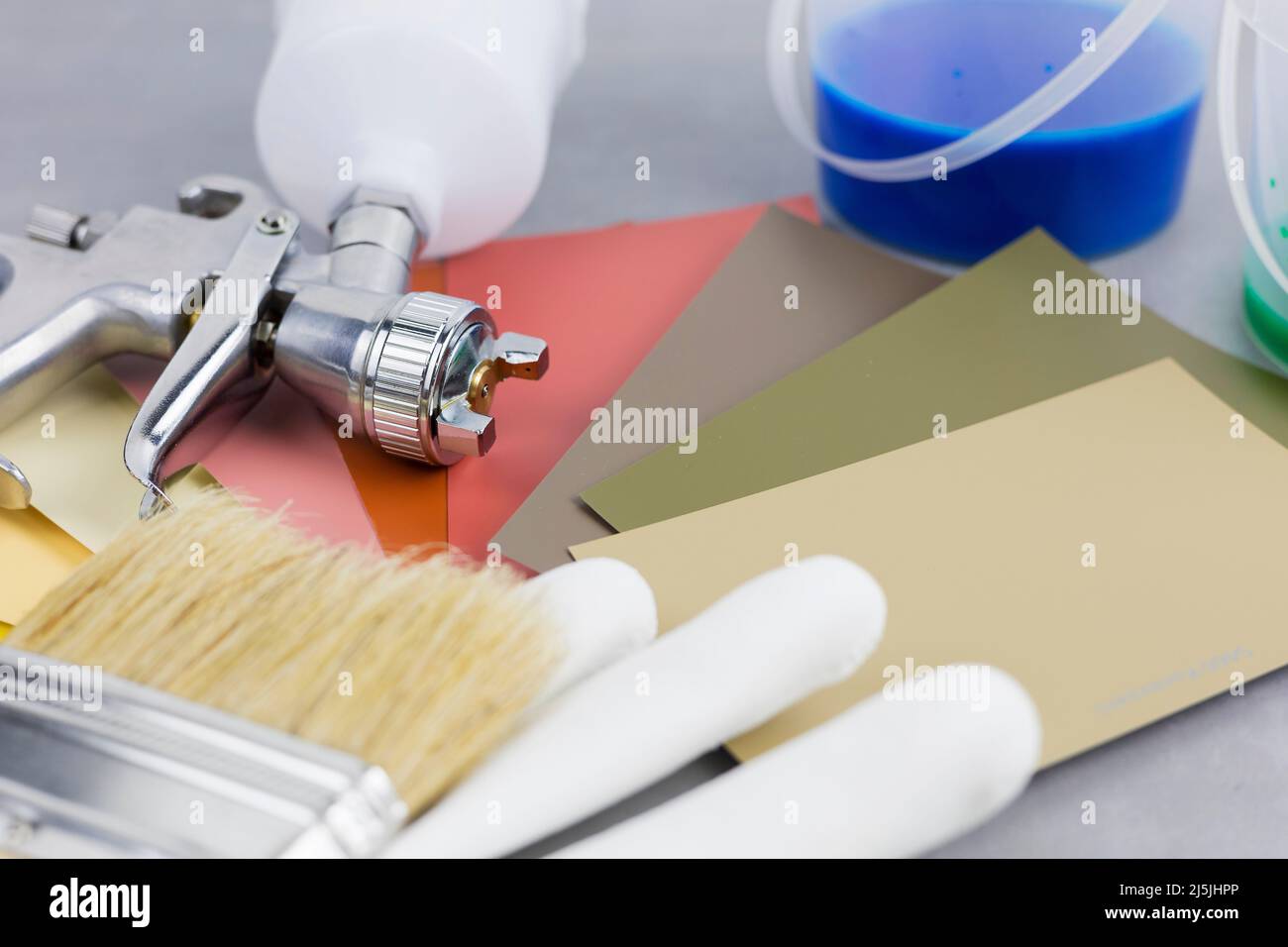 paint spray gun at work at the workplace in the workshop Stock Photo ...
