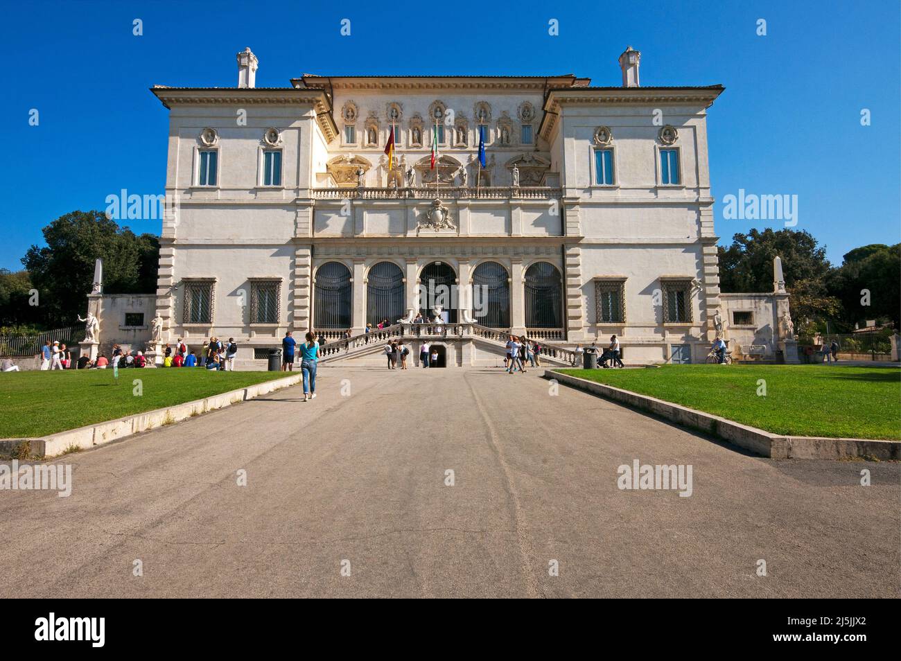 Villa borghese park rome hi-res stock photography and images - Alamy