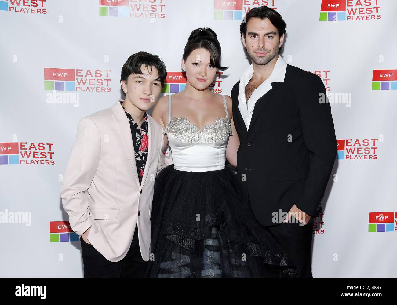 Los Angeles, USA. 23rd Apr, 2022. (L-R) Teo Briones, Isa Briones and ...