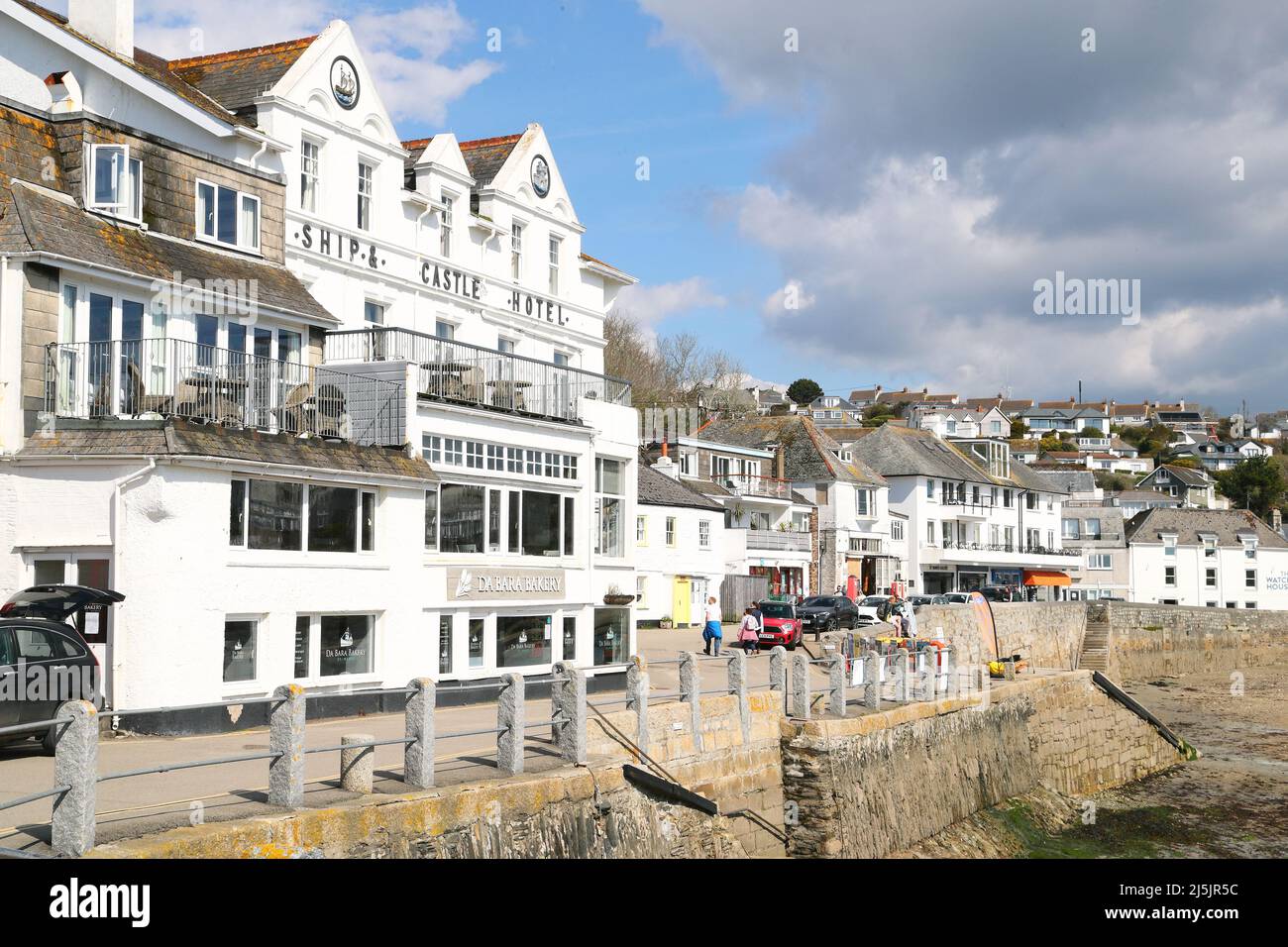 Ship & Castle Hotel in St Mawes, Cornwall, UK Stock Photo - Alamy