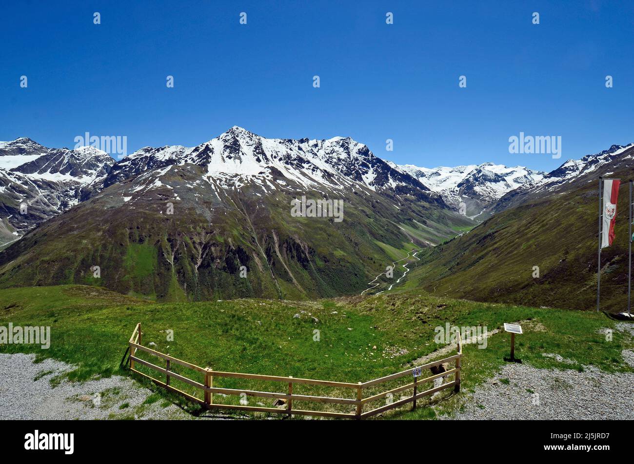 Tyrolean flag hi-res stock photography and images - Alamy