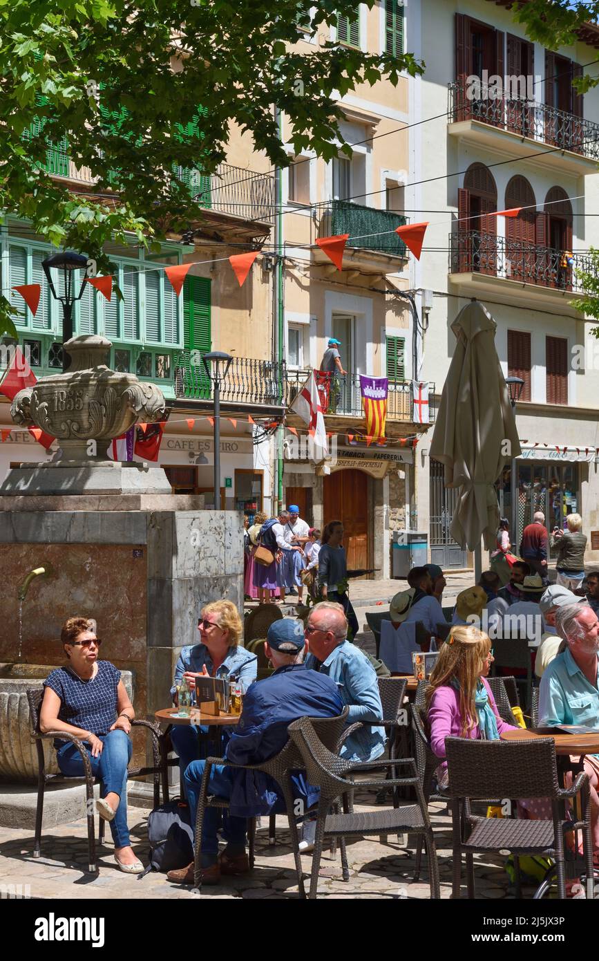Street life soller hi-res stock photography and images - Alamy