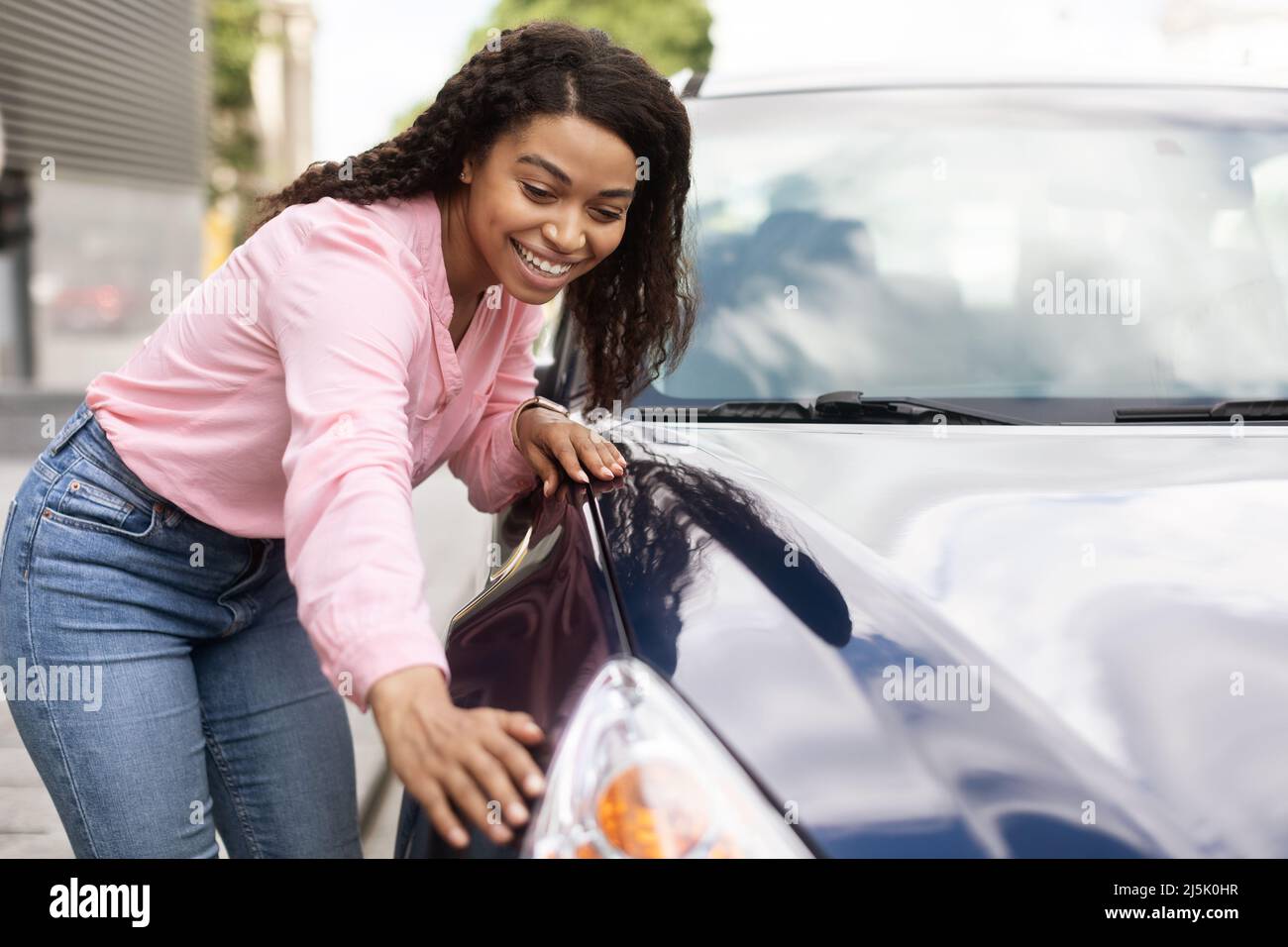 Car repainting hi-res stock photography and images - Alamy