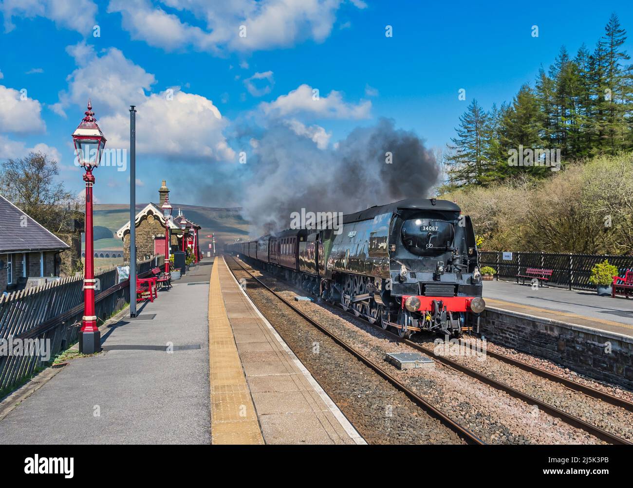 Tangmere steam train at garsdale station hi-res stock photography and ...
