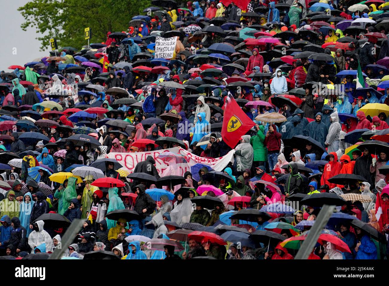 Imola f1 2022 rain hi-res stock photography and images - Alamy