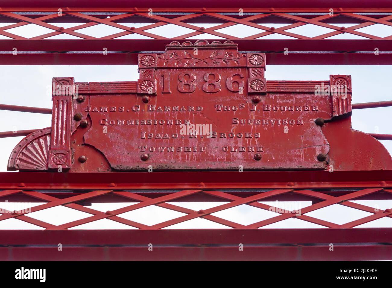 Centerline bridge hi-res stock photography and images - Alamy