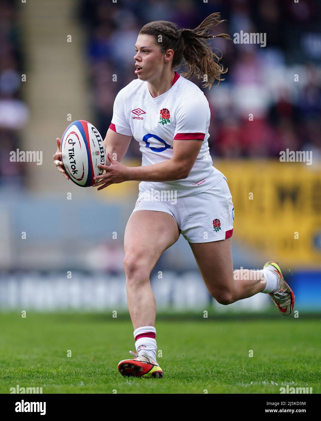 England's Helena Rowland during the TikTok Women's Six Nations match at ...