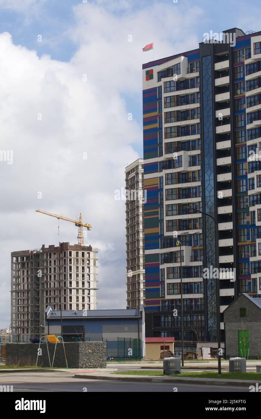 Construction of multi-storey buildings. Modern multi-storey building ...