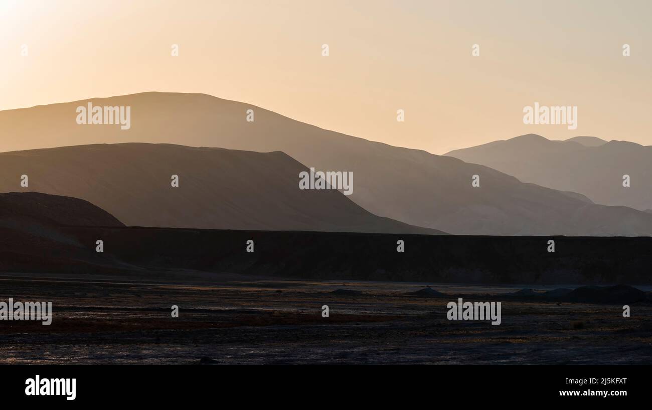 Soft mountains background hi-res stock photography and images - Alamy