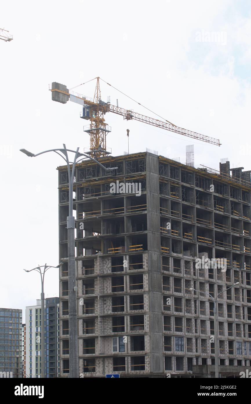 Construction of multi-storey buildings. Modern multi-storey building ...