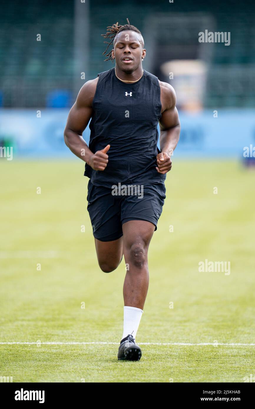 Mario itoje rugby hi-res stock photography and images - Alamy