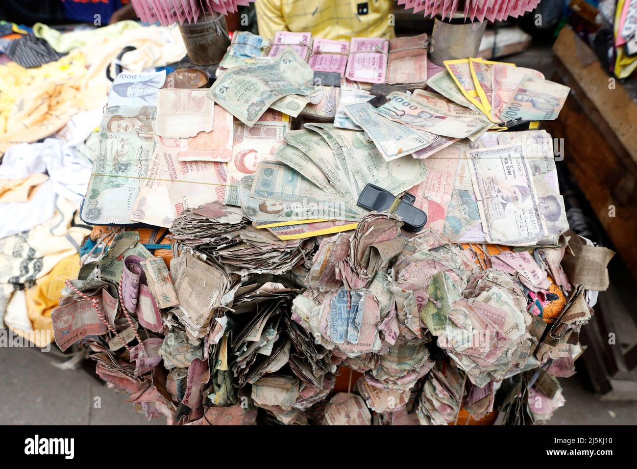Money currency bangladesh hi-res stock photography and images - Alamy