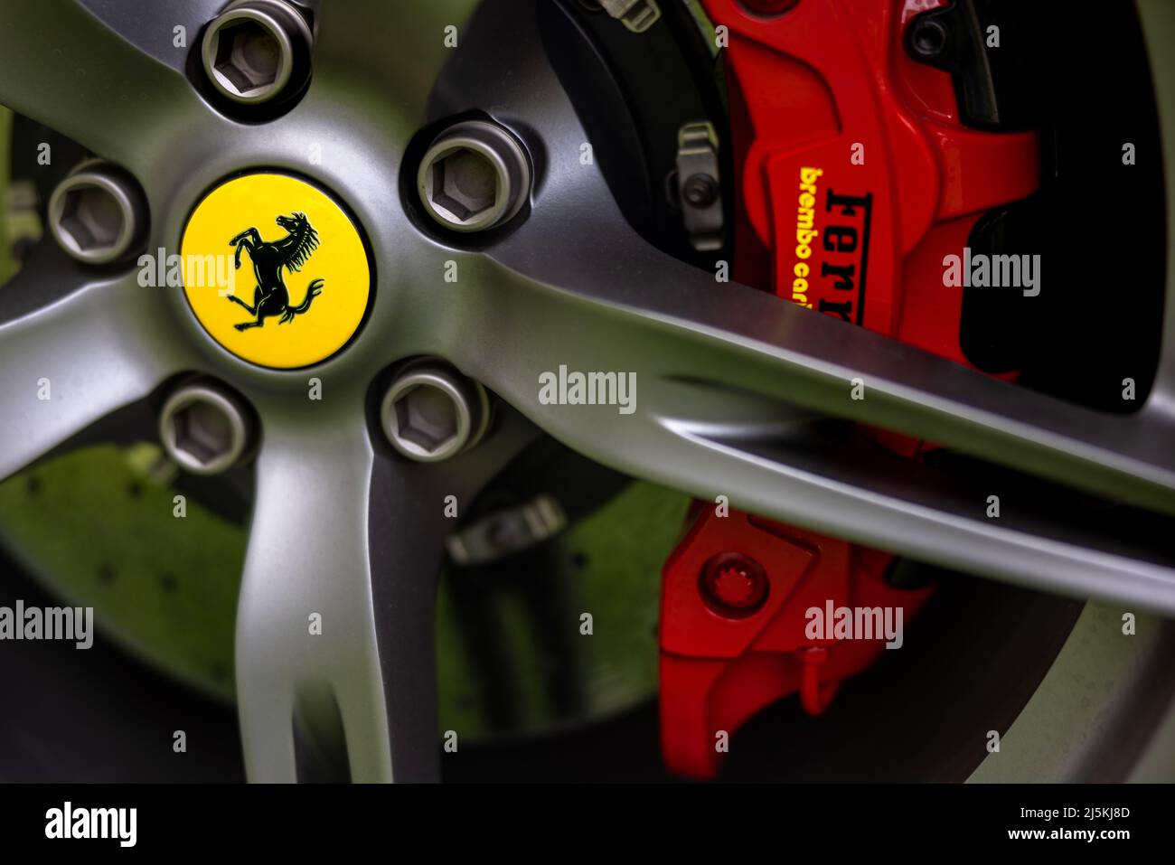 Ferrari alloy wheel hi-res stock photography and images - Alamy