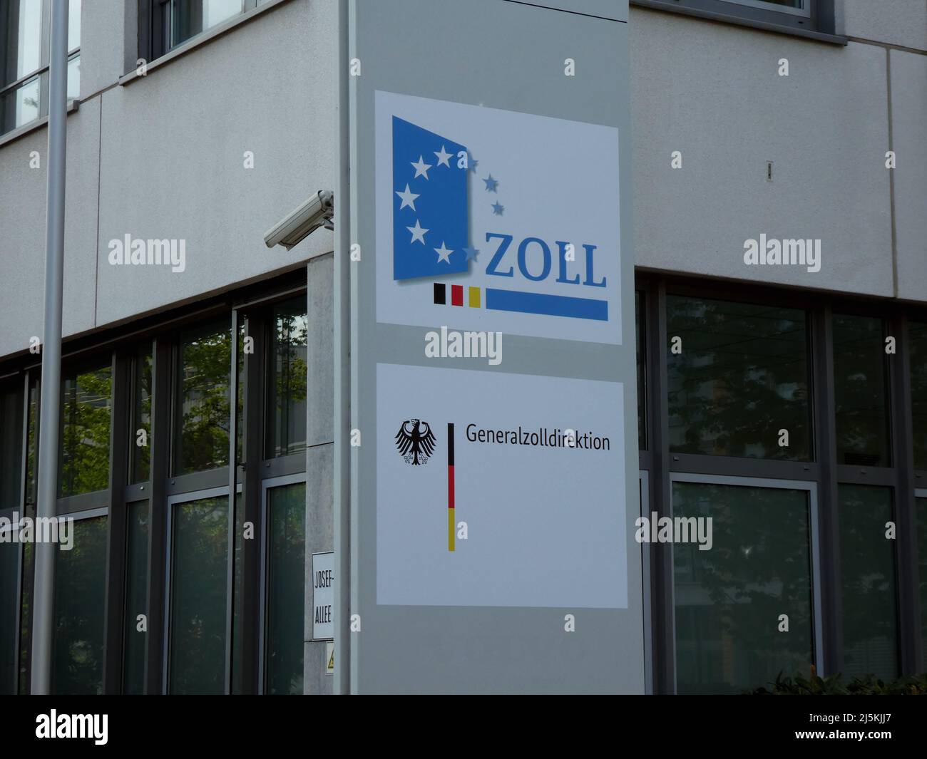 Bmf logo hi-res stock photography and images - Alamy