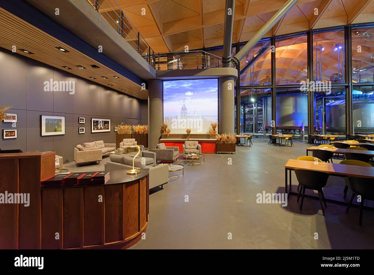 MACALLAN WHISKY DISTILLERY INTERIOR CRAIGELLACHIE SCOTLAND RESTAURANT ...
