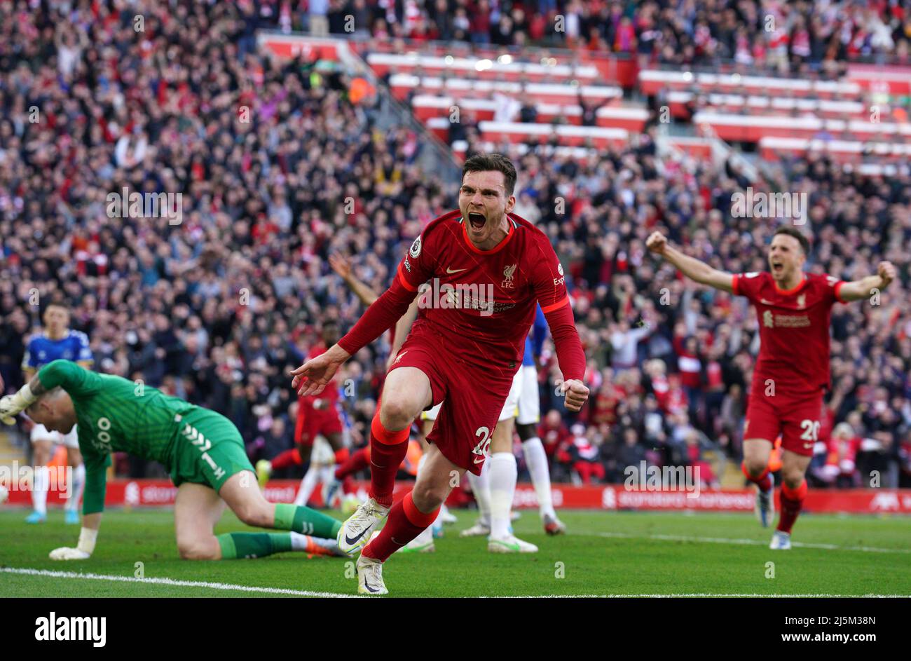 Andrew robertson everton anfield hi-res stock photography and images ...