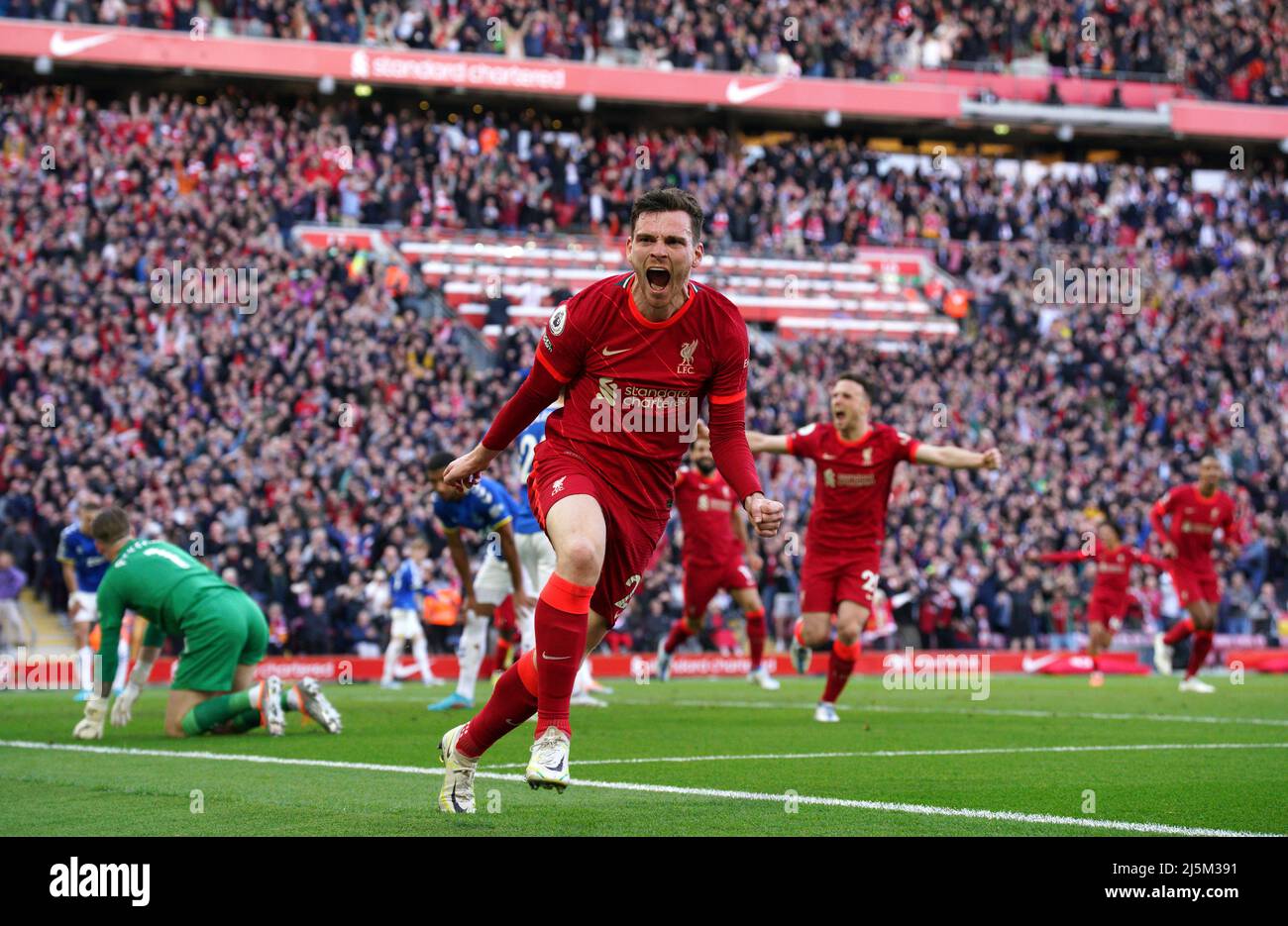 Andrew robertson everton anfield hi-res stock photography and images ...