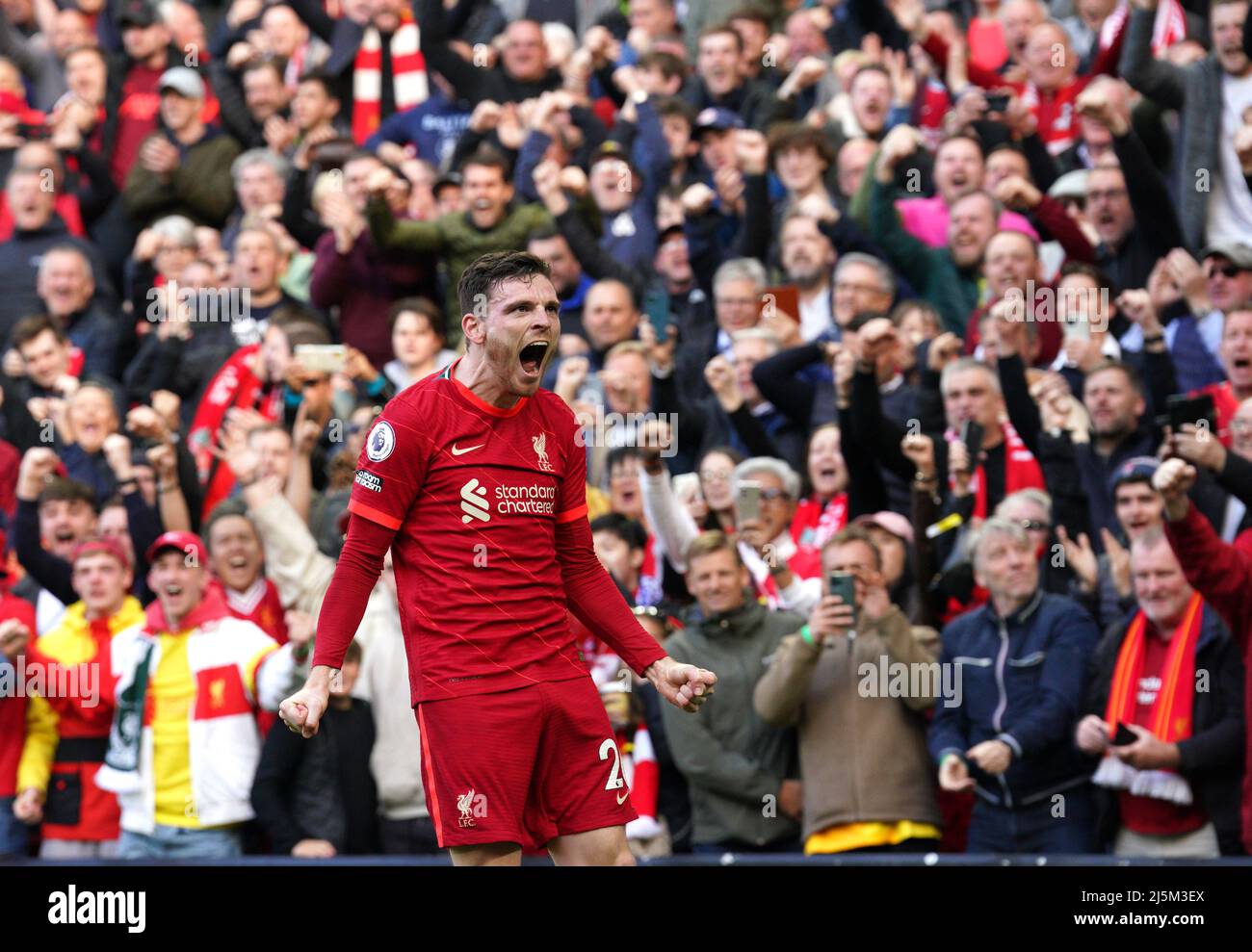 Andrew robertson everton anfield hi-res stock photography and images ...