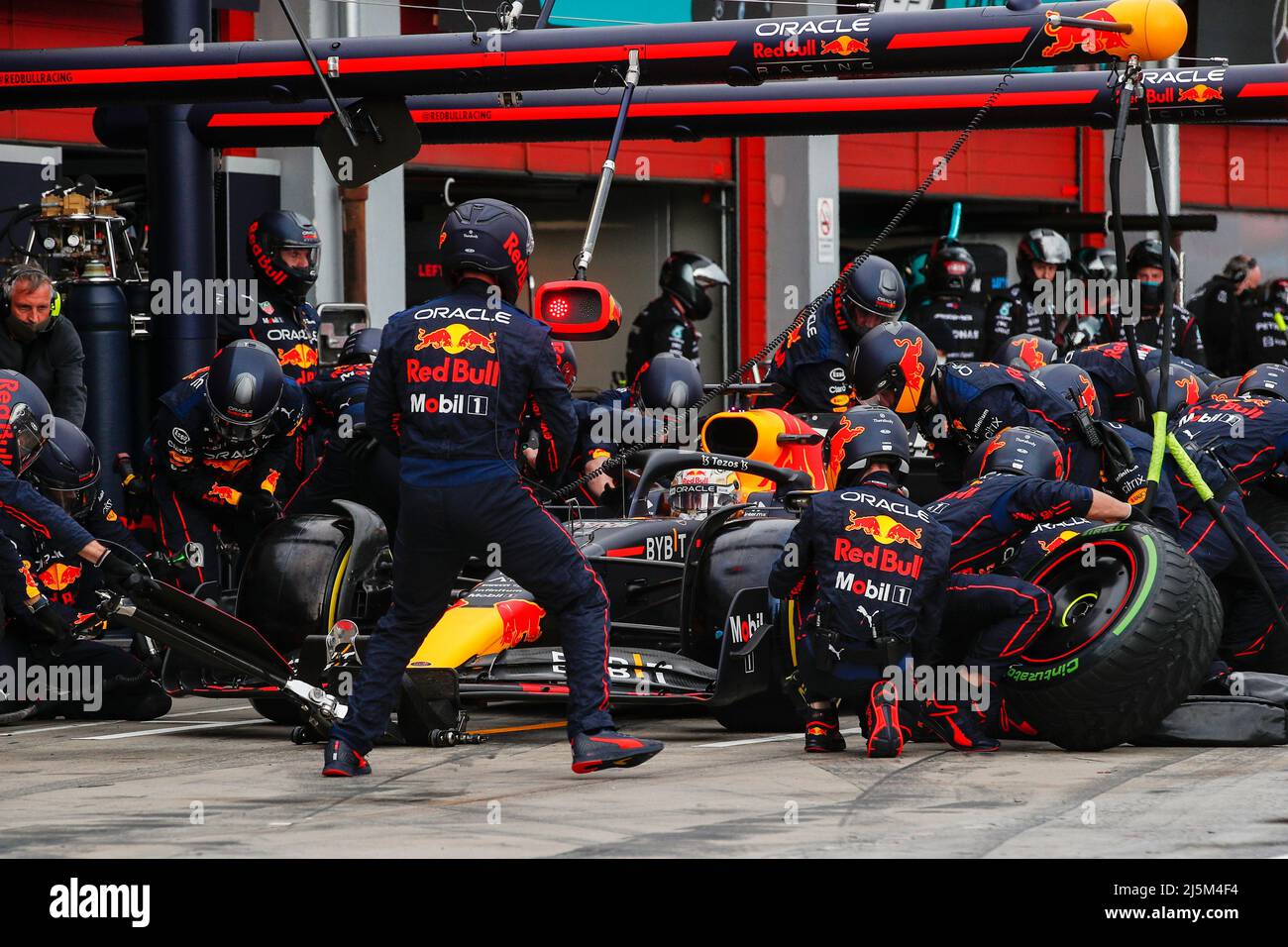 F1 max verstappen 2022 pitstop hi-res stock photography and images - Alamy