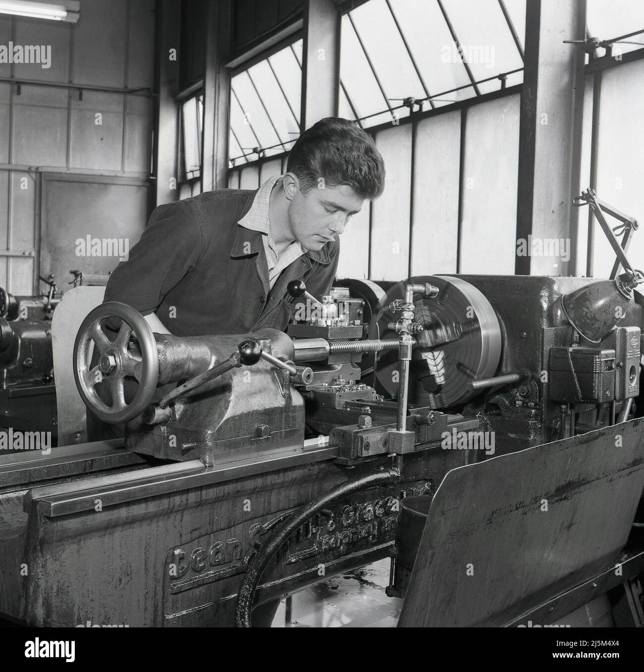 Lathe machine tool hi-res stock photography and images - Alamy