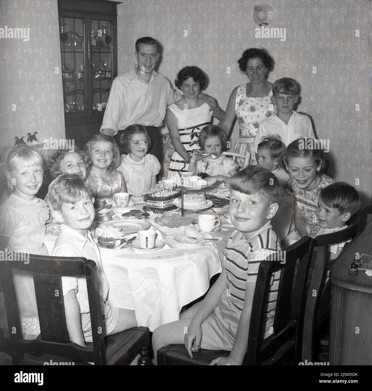 1950s photo birthday hi-res stock photography and images - Alamy