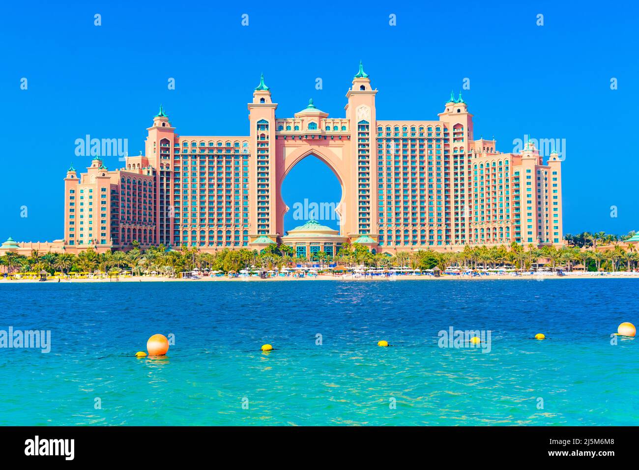 View of Atlantis 5 star hotel at Palm Jumeirah-Posh resort with fine ...
