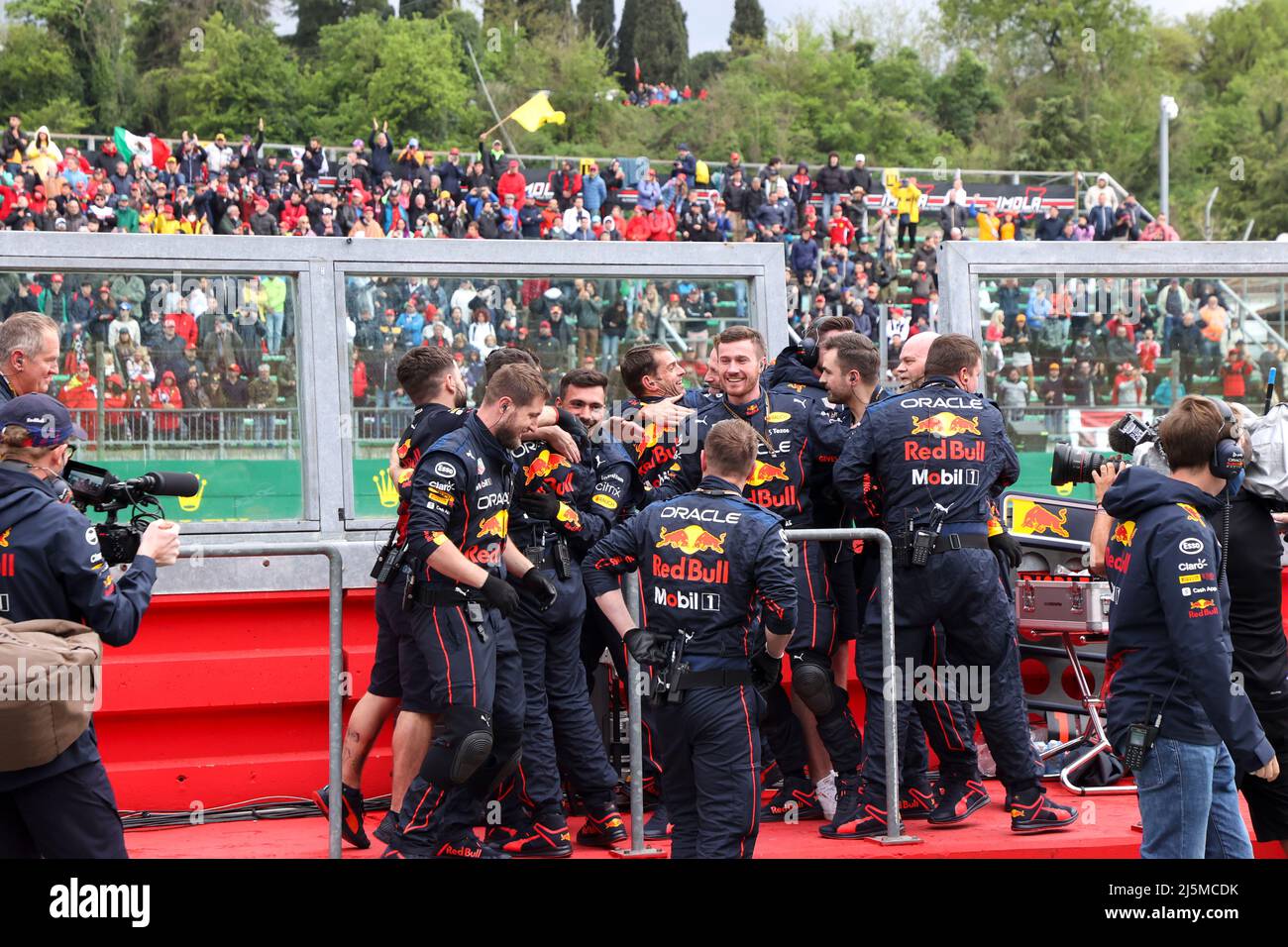 Imola, Italy. 24th Apr, 2022. Oracle Red Bull Racing team, F1 Grand ...