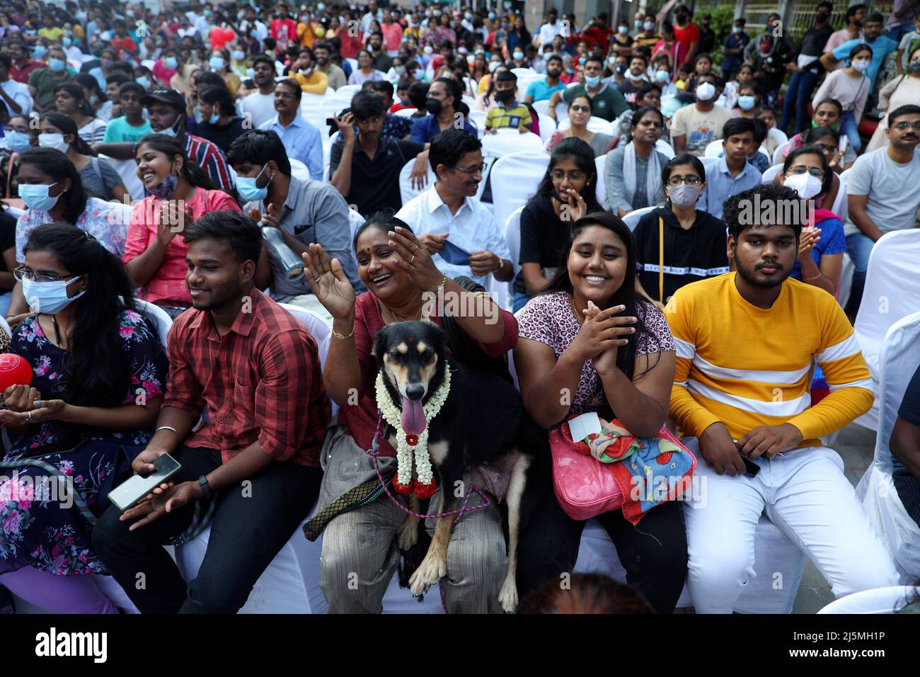 Chennai, Tamil Nadu, India. 24th Apr, 2022. People arrive with their ...