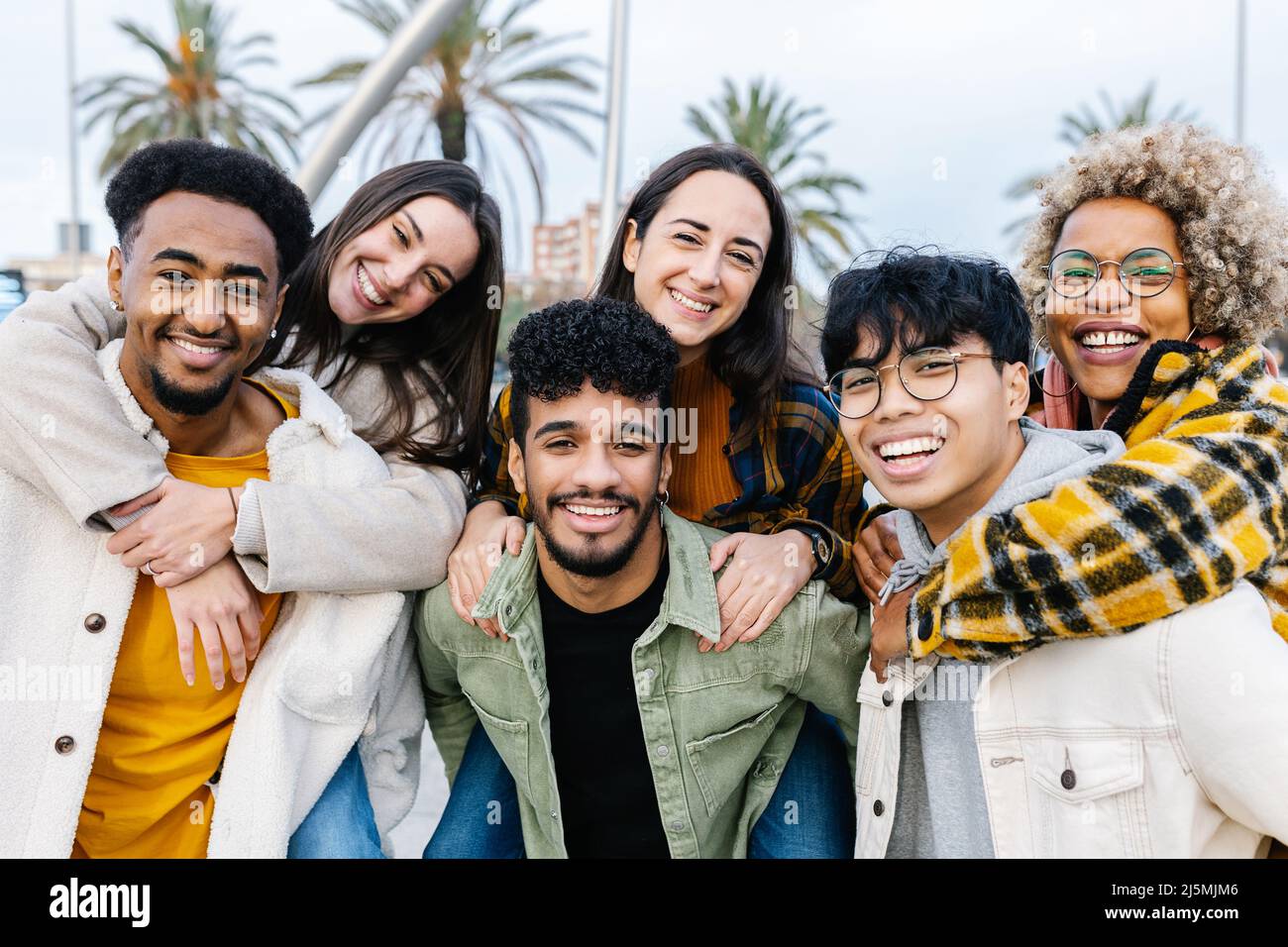 Multiracial young group friends hi-res stock photography and images - Alamy