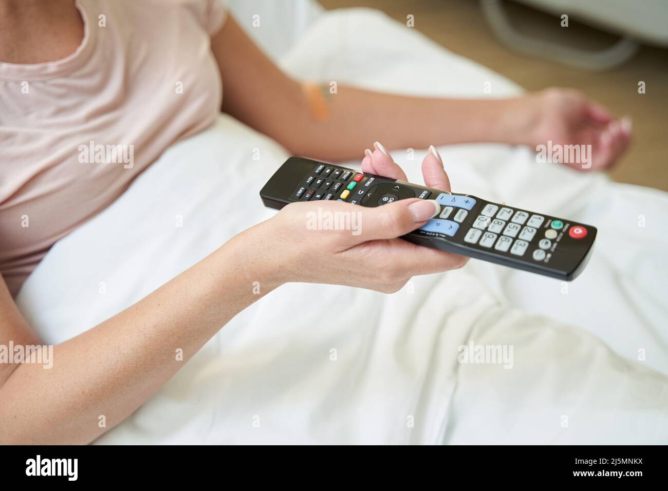 Patient hospital bed tv hi-res stock photography and images - Alamy
