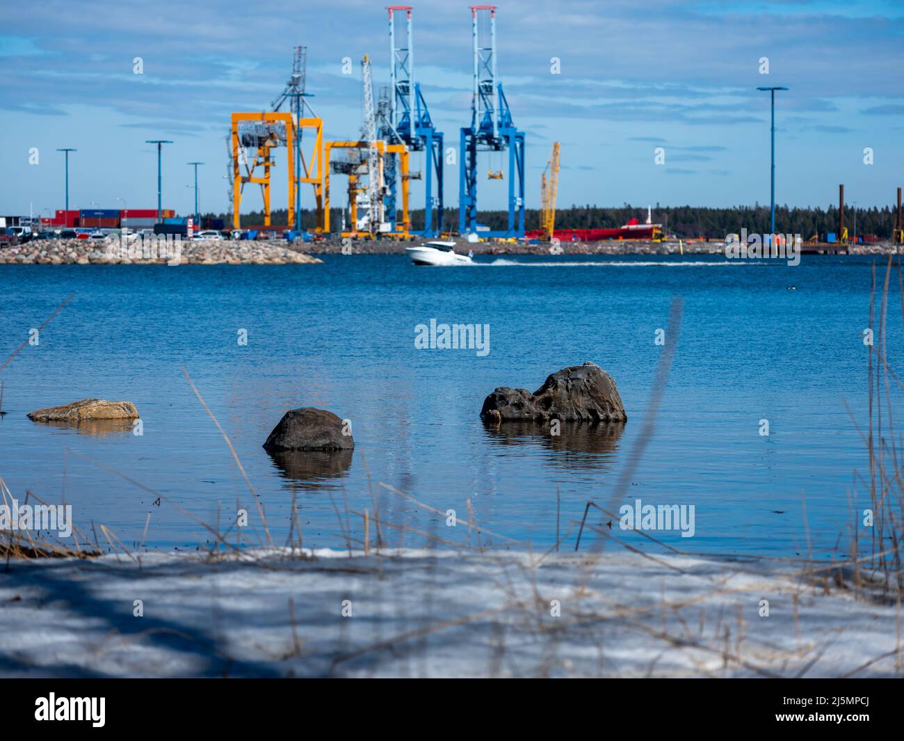 Helsinki / Finland - APRIL 17, 2022: Large bloks of rock peaking from ...
