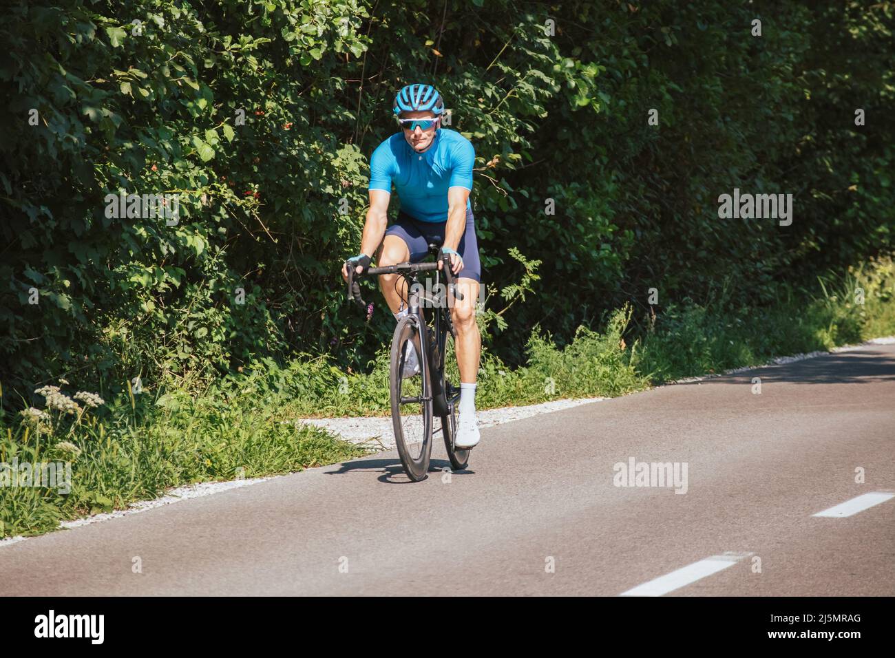 Gear cycle hi-res stock photography and images - Alamy